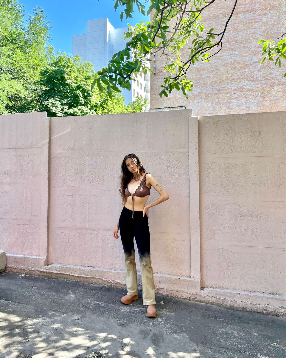 Чорні штани Aerugo від | купити в UTOPIA 8 з доставкою по Україні